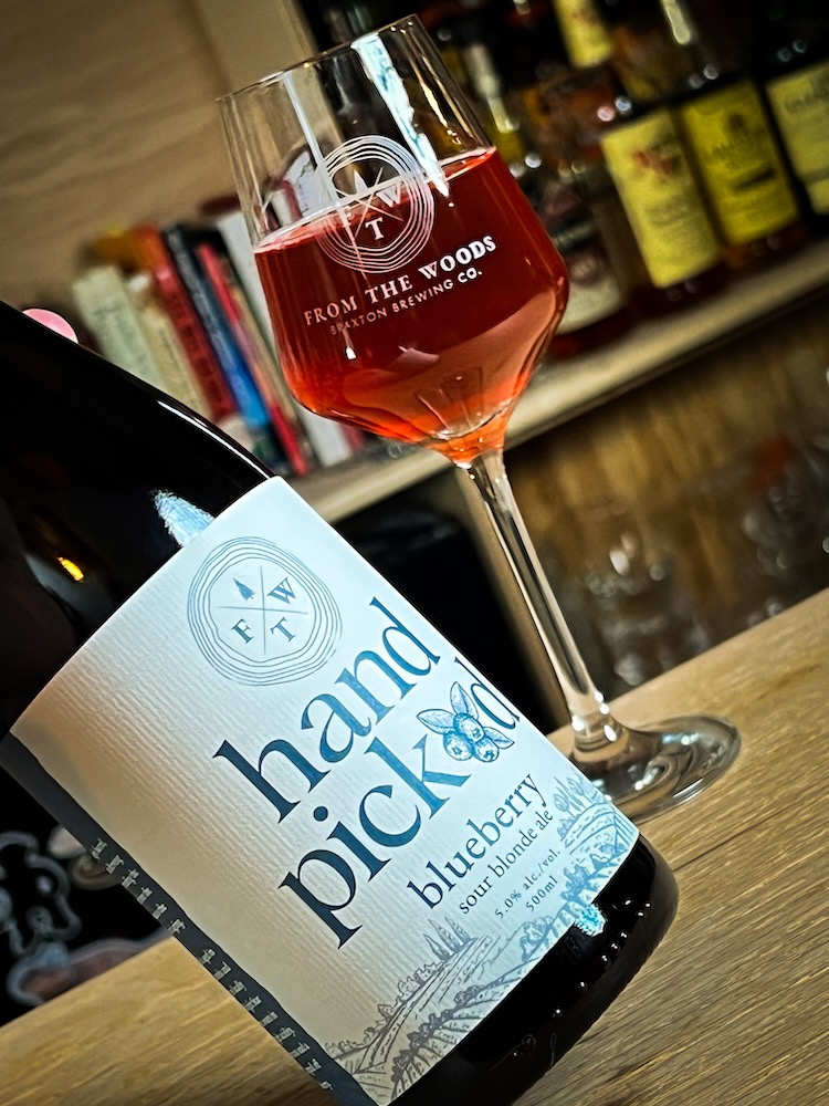 Braxton Hand Picked: Blueberry Beer Tasting Notes - The Gnarly Gnome