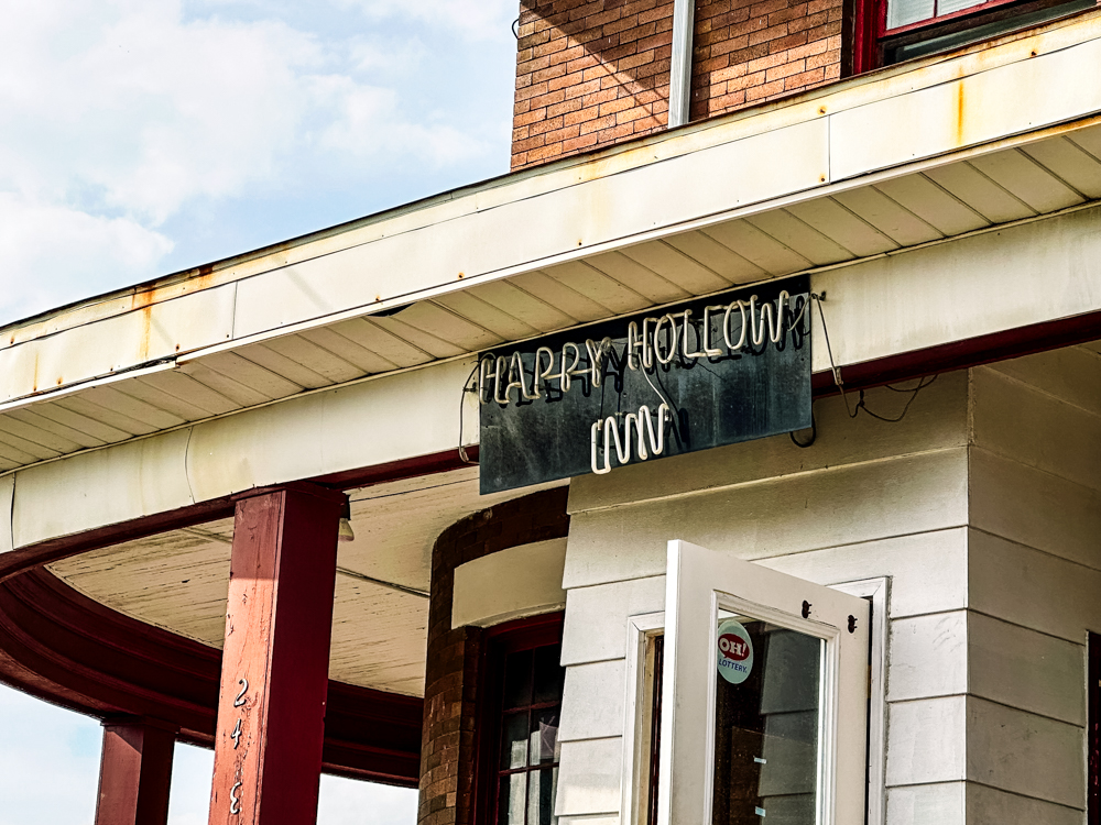 The Happy Hollow Inn: Keeping Dive Culture Alive - The Gnarly Gnome